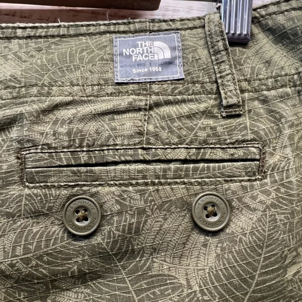 The North Face | Shorts | The North Face Green Cotton Ripstop Leaf ...